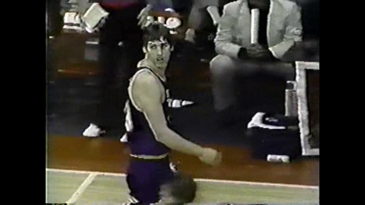 Steve Stipanovich (16pts/4asts) vs. Bulls (1985) - YouTube
