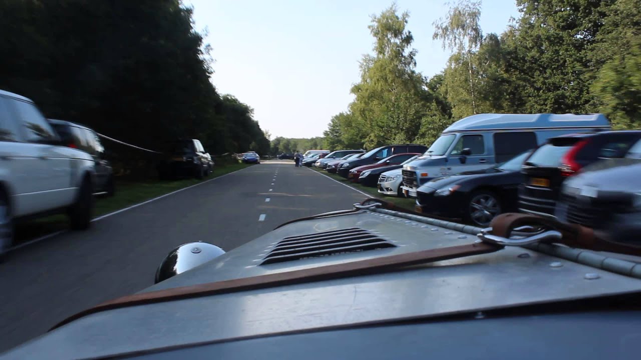 4 wings and wheels 2015 werner peeters dennis grielens austin 7 - YouTube