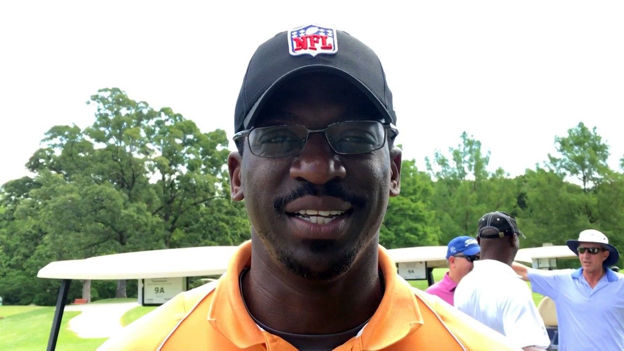 Former Kansas City Chiefs Shawn Barber talks about his team - YouTube