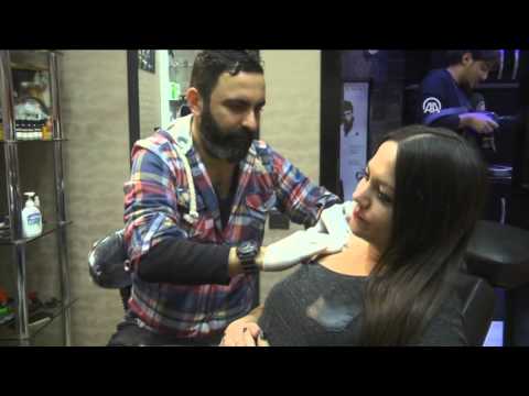 Anadolu Ajansı - Atatürk'ün imzasını vücutlarına işlettirdiler