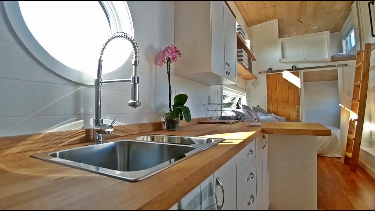 Beautiful Luxury Tiny Houses Built in Canada - YouTube