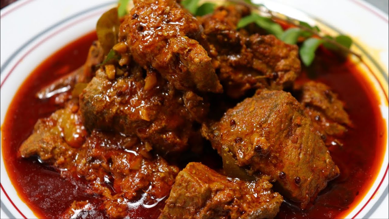 Easy HOMEMADE Fish Curry Recipe just for Bachelors | Tuna Fish Curry Recipe - YouTube