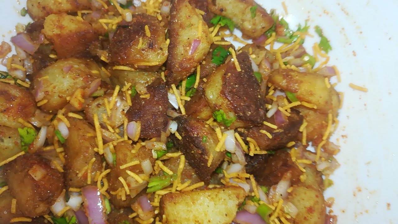 Spicy Aloo Chat / Aloo chat recipe - YouTube