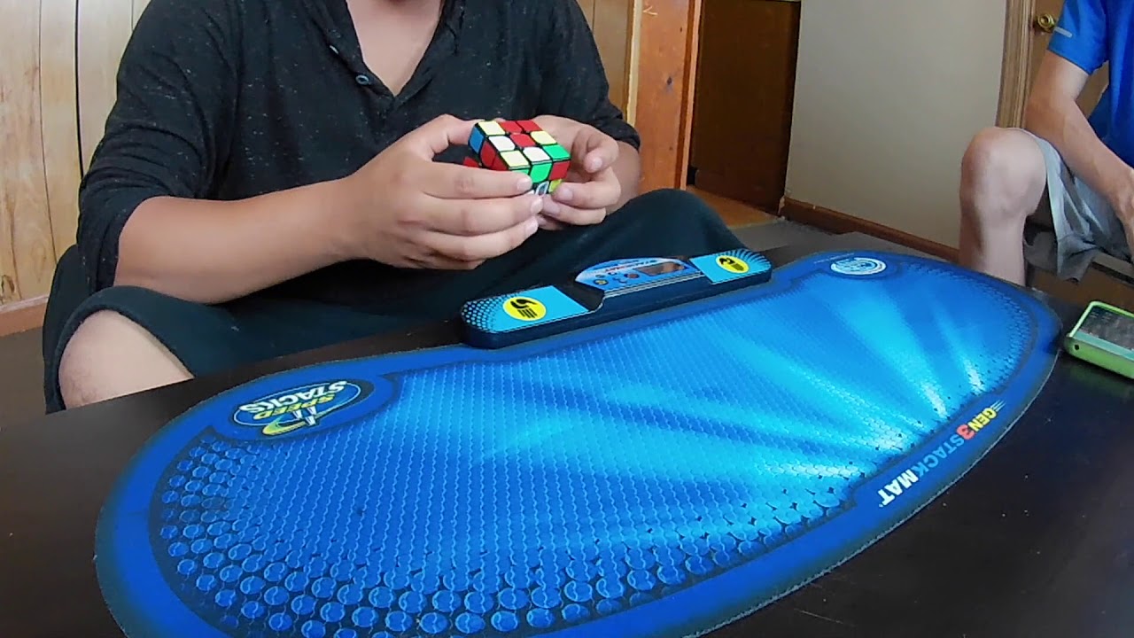 Training for the cubing competition in Nashville, Tennessee - YouTube