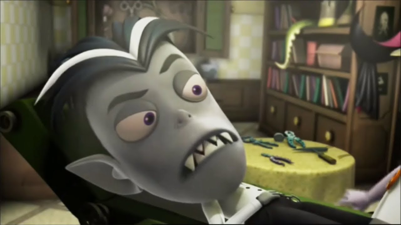 Casper the Ghost | Fang Decay and Scare Day | Casper Scare School - YouTube