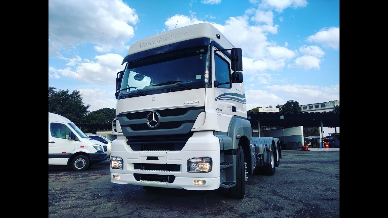 NOVO AXOR 2544 6x2 2018 Mercedes-Benz CabineTeto Alto l Apresentação ...