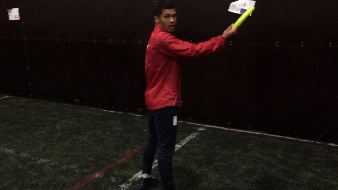 SGS Ultimate Frisbee Backhand Pass - YouTube