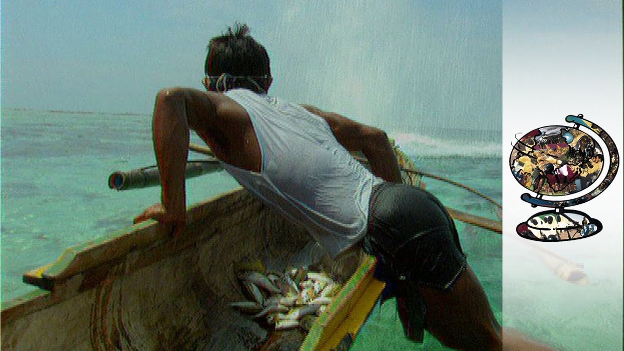 The Sea-Faring Badjao of the Philippines are Under Threat - YouTube