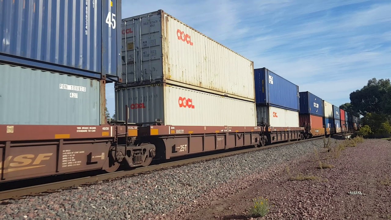 WB BNSF Stacked Containers, Martinez, CA 11.22.2017 - YouTube