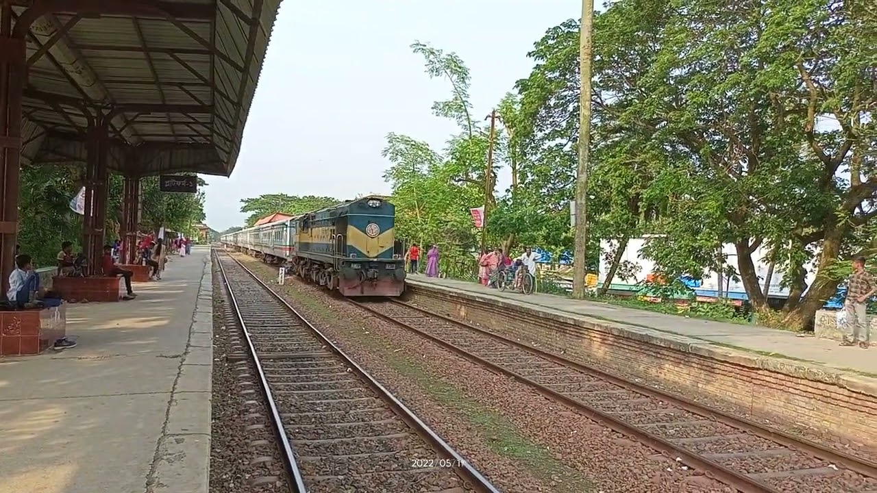 Bangladesh railway Most popular longest passengers train Rupsha express ...