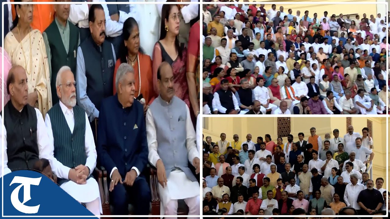 Special Session of Parliament : PM Modi along with other MPs during a ...