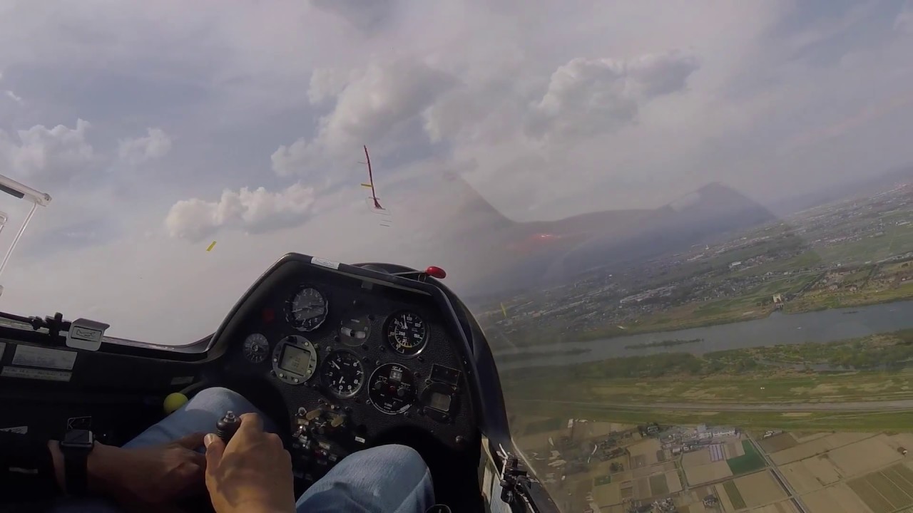 Glider: Slipping turn and Forward slip landing - YouTube