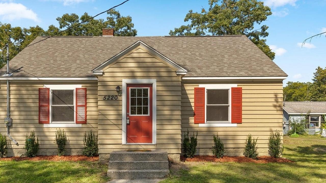 5220 E Apple Avenue, Muskegon, MI Presented by Jody Bernhardt Schwalm ...