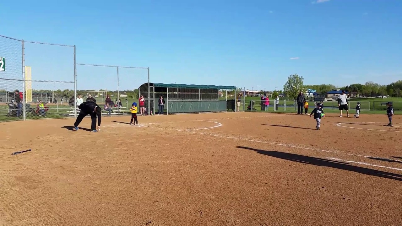 Carver batting at first T-ball game - YouTube