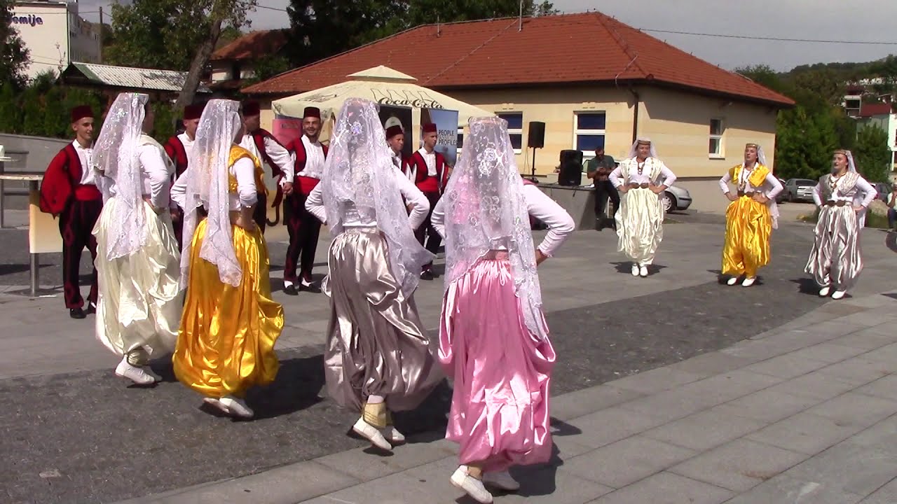 🔴 Najljepše balkanske igre - Tuzla - Bosanski teferič - YouTube