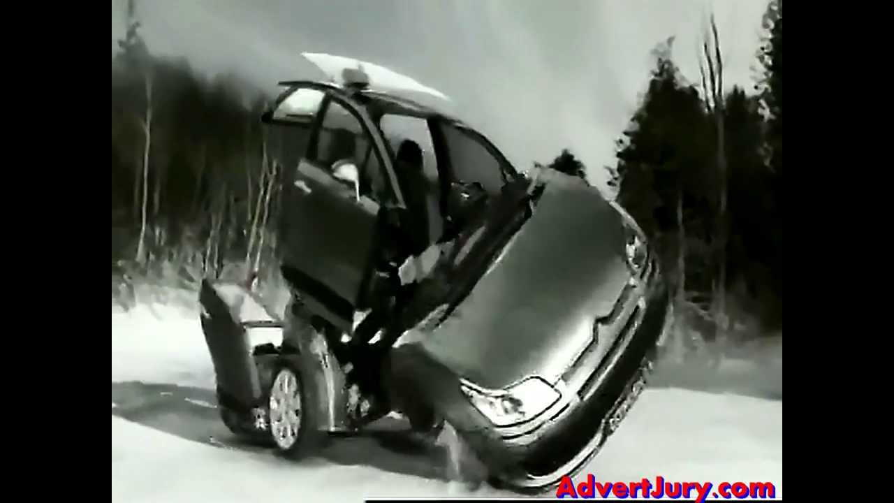 Citroen - C4 - Robot Transformer Ice Skater (Advert Jury) - YouTube