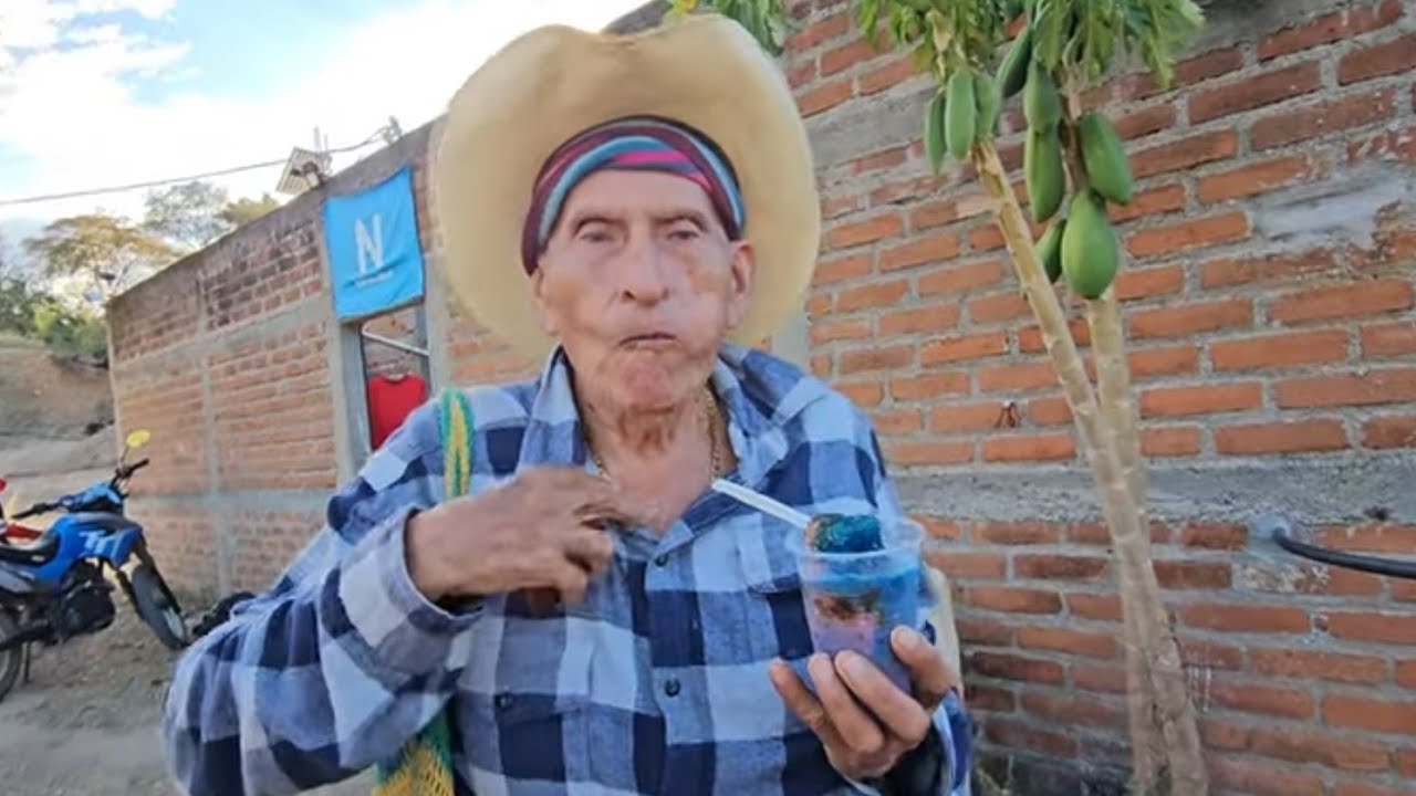 🛑Don Santos disfruta una rica minutas🍧en esta calor🥵⁉️El Buen ...