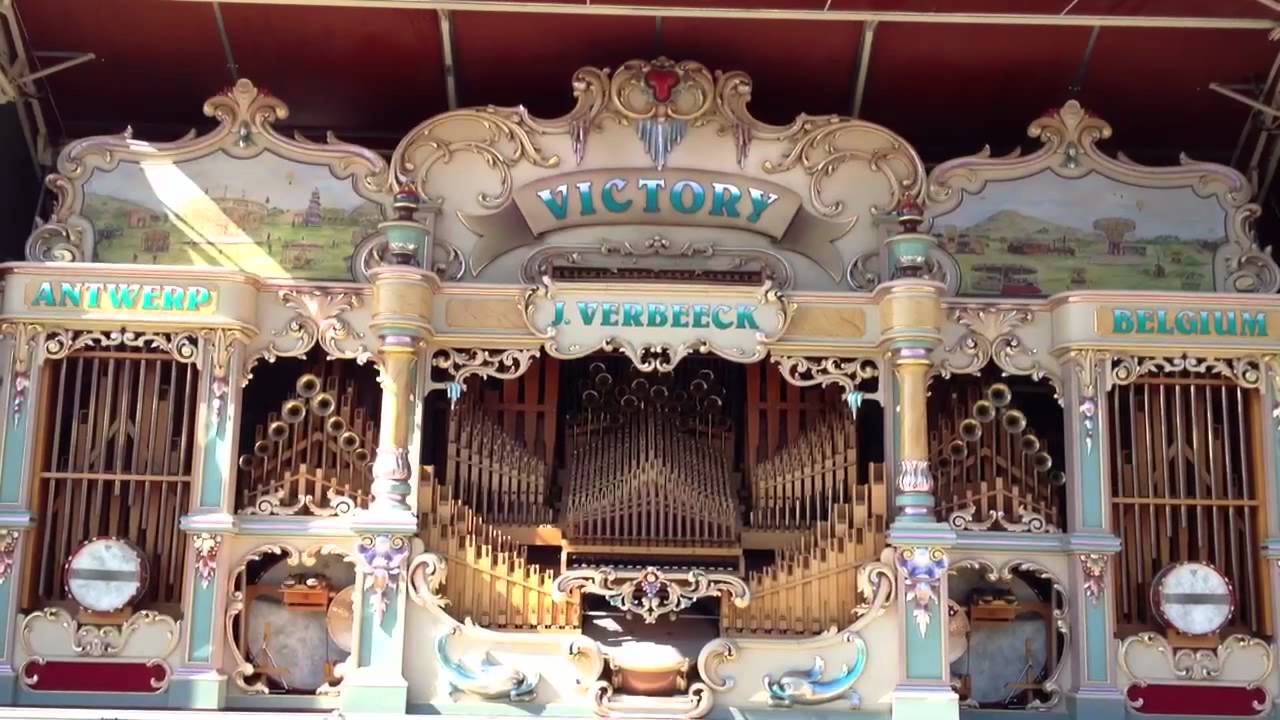 118 key Verbeeck Concert Organ Victory plays Venus - YouTube