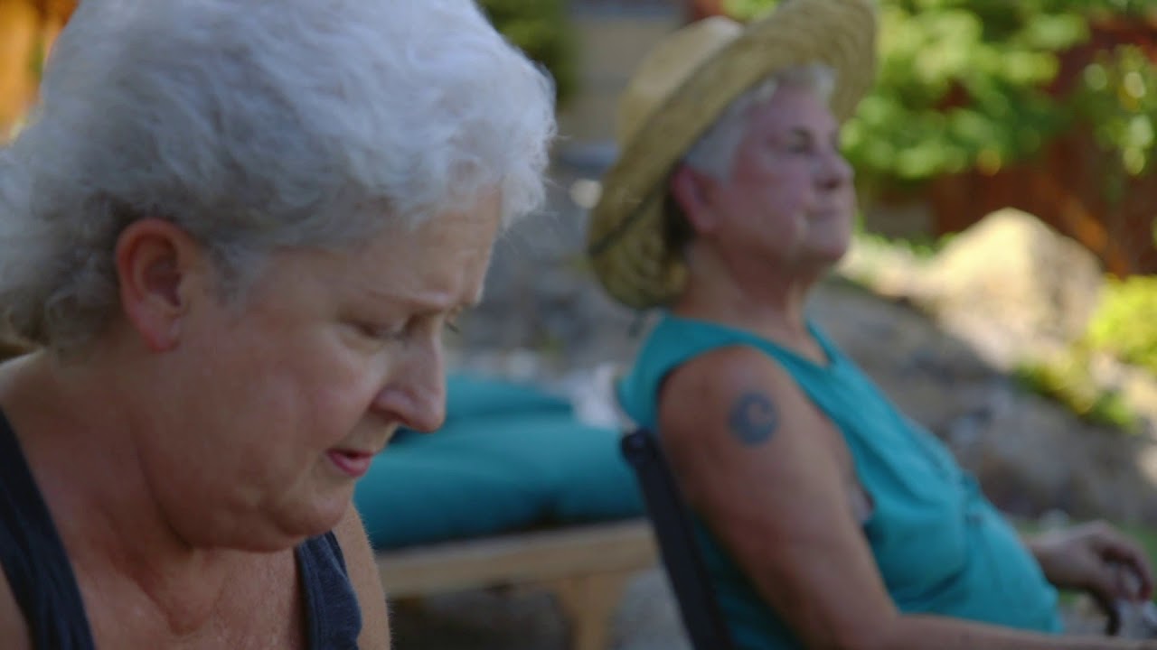 Beth Anterior Hip Replacement Testimonial - Peter Callander, MD - YouTube