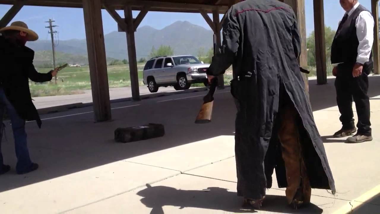 Western Train Robbery - YouTube