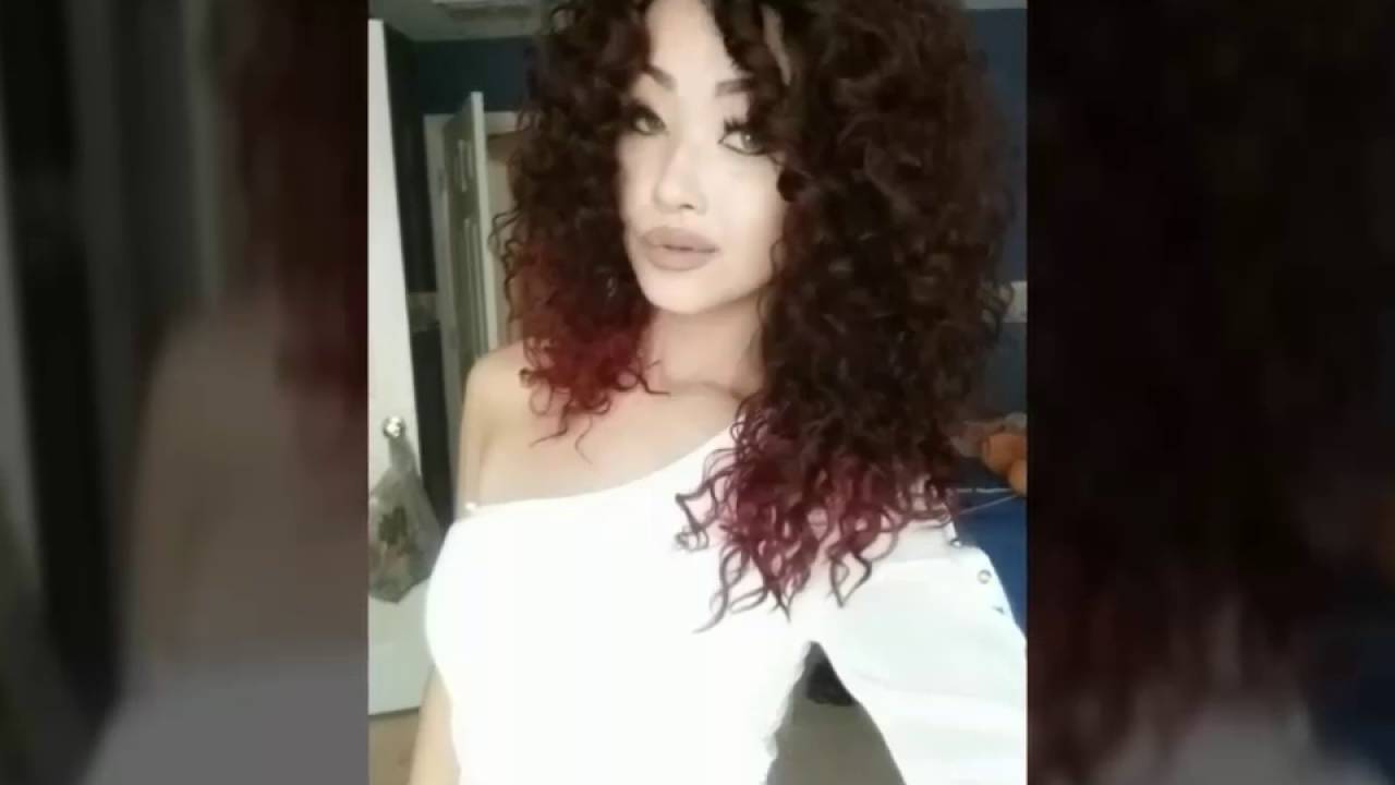 Gina Yang- Nraub Nrab Teb Chaw. Album Song - YouTube