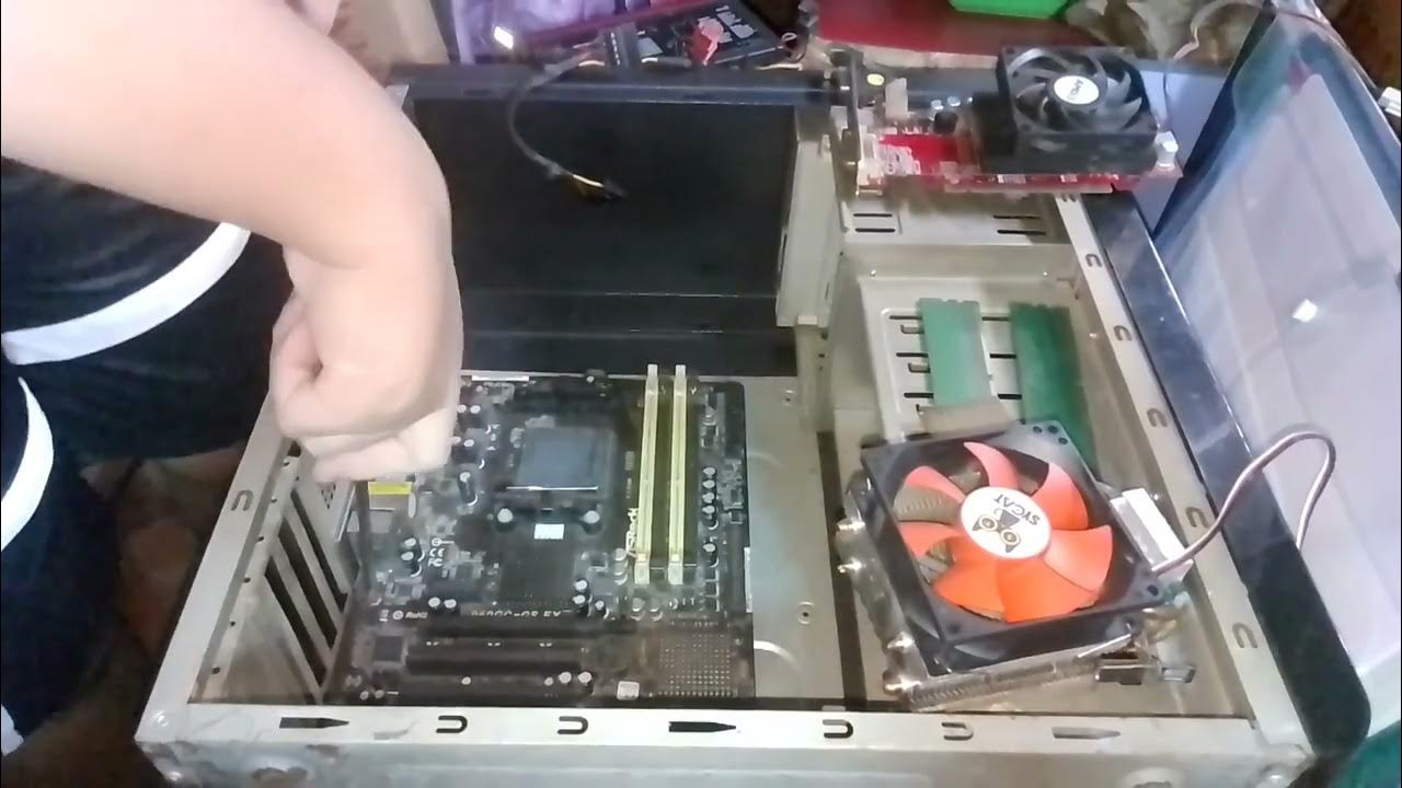 ASSEMBLING AND DISASSEMBLING A SYSTEM UNIT. - YouTube