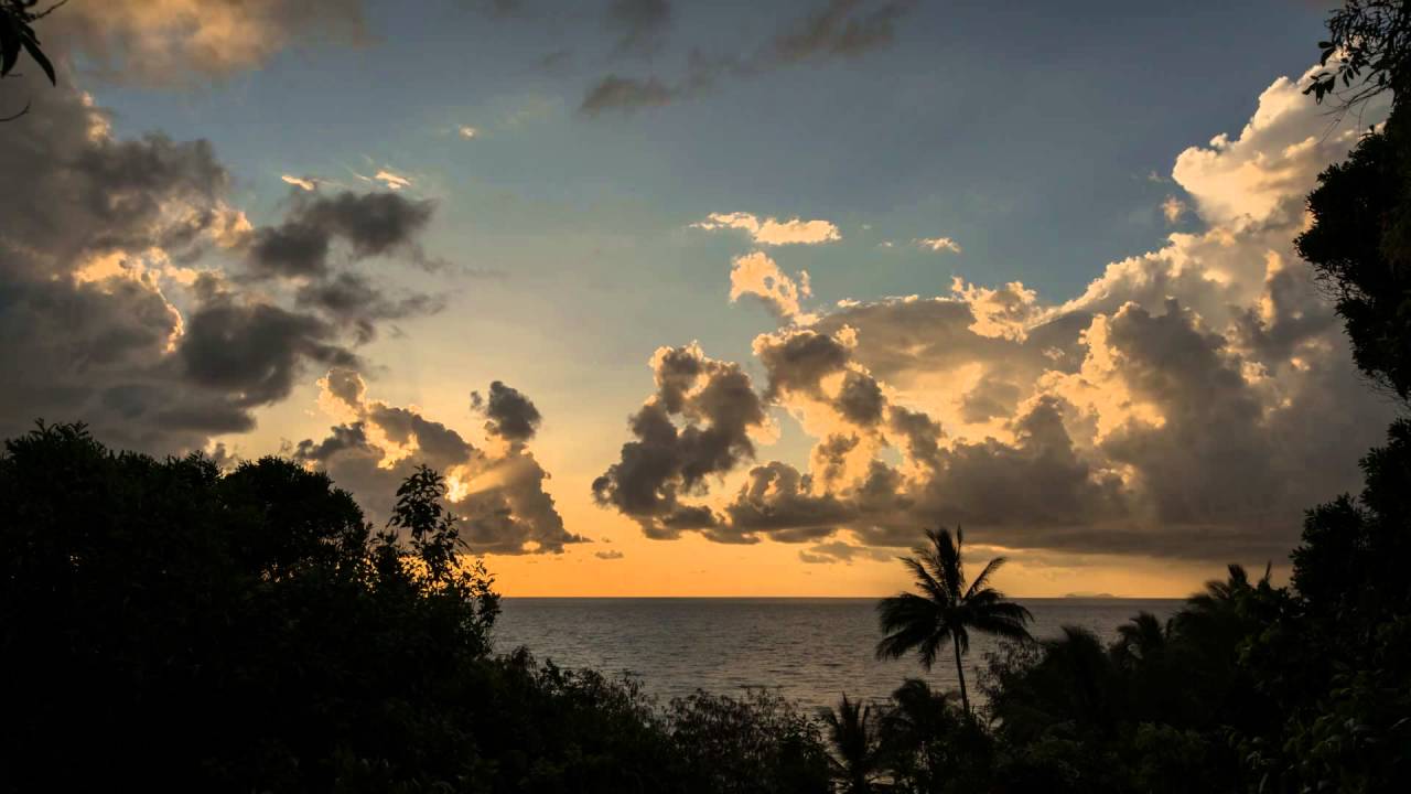 Timelapse clouds & sea views at Thala Beach Nature Reserve - YouTube