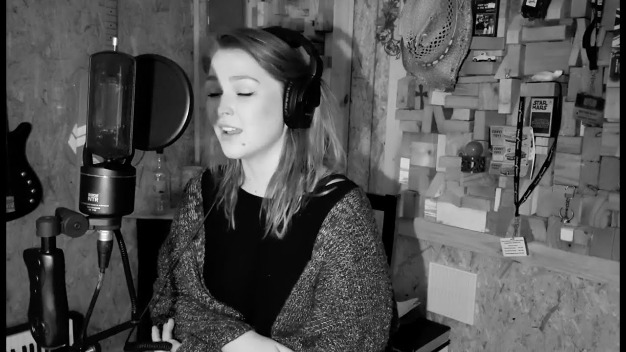 Mr Alford and Renee Bottern sing "Something I would do" - YouTube