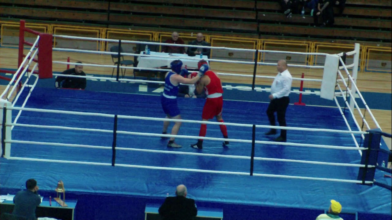Ungureanu Laurentiu Valentin vs Oarza Robert Andrei - YouTube