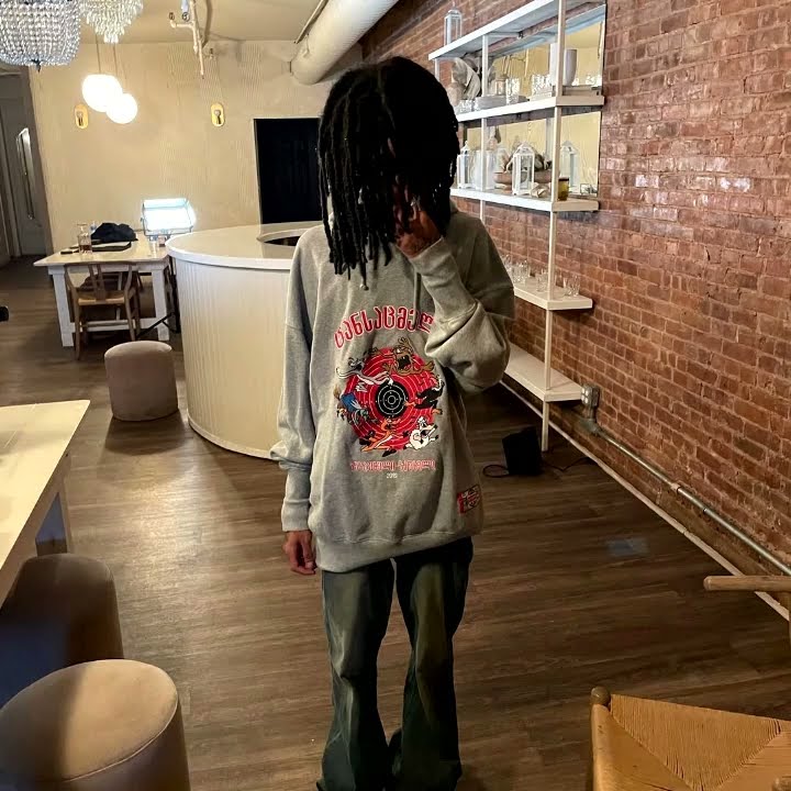 prettifun on the whole world is free - YouTube