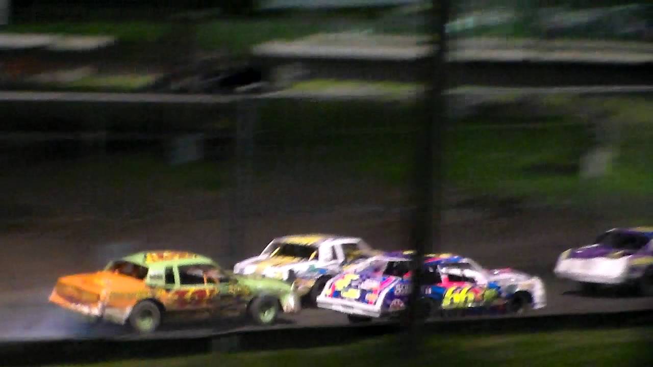 Hobby Stock Amain @ Iowa State Fair Speedway 06/03/16 - YouTube