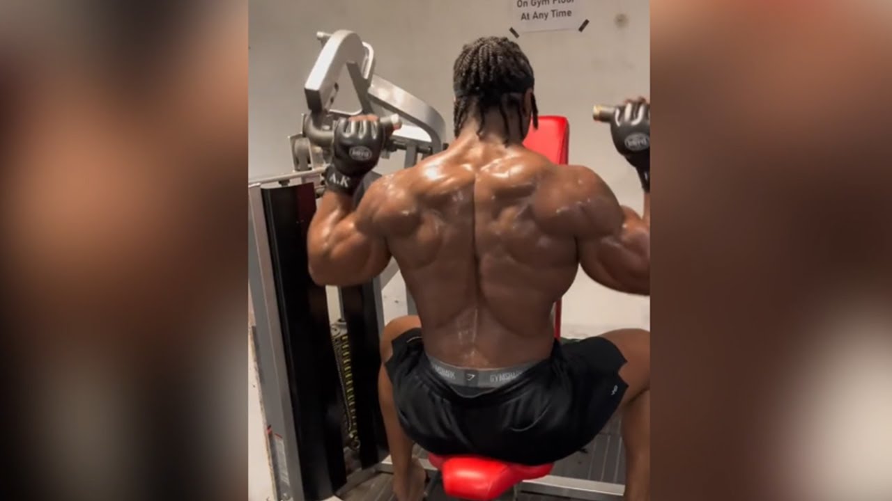 "Bro Reached Max Level For Back Muscles..." 🤦‍♂️ - YouTube
