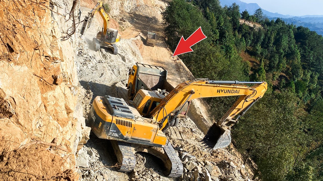 Monster Excavator in Action: Loading Stones, Breaking Rocks, and ...