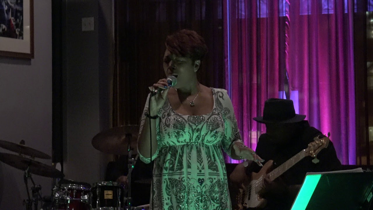Julia Huff and the Company Band @ M Lounge Video 9 - YouTube