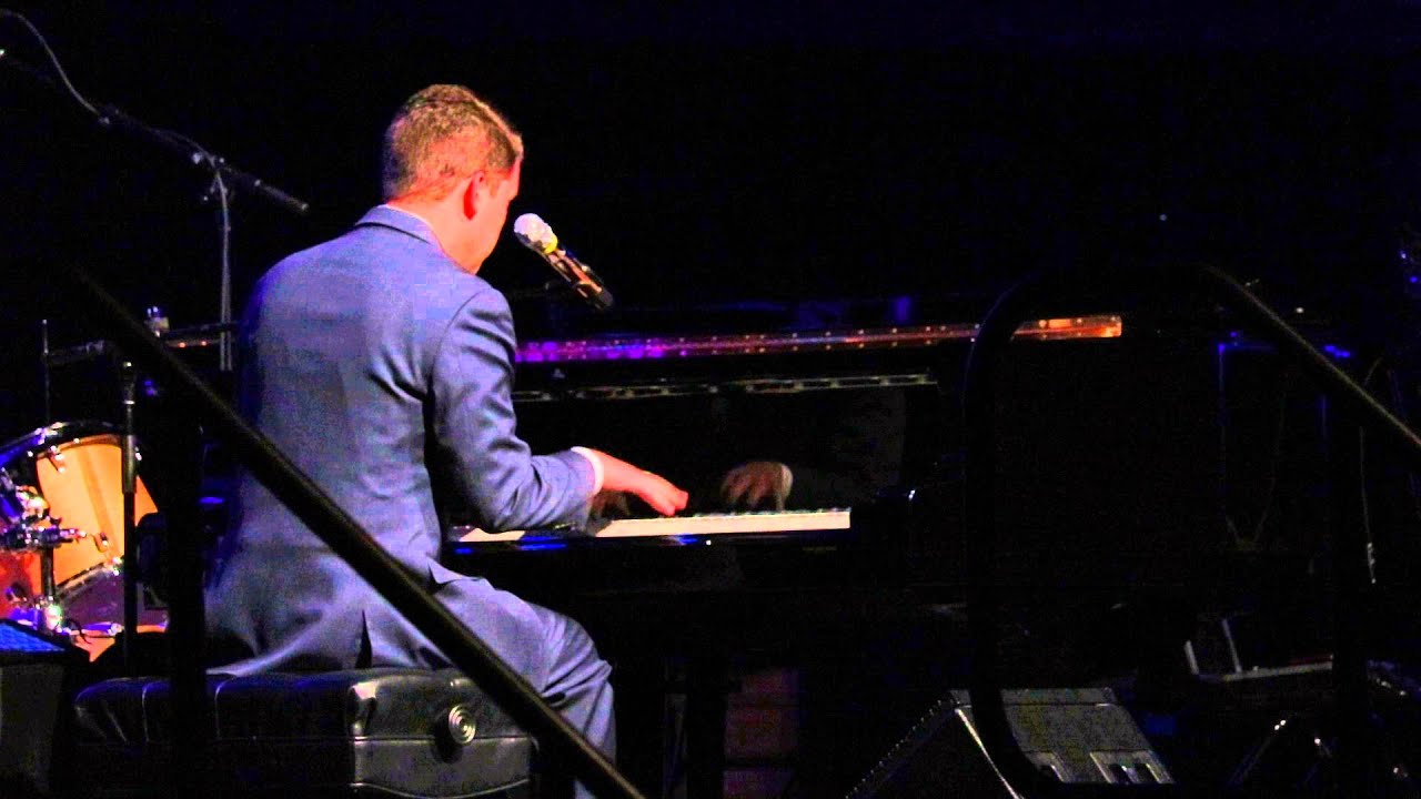 Trey Ivey (Patriotic Medley) 02-26-16 - YouTube