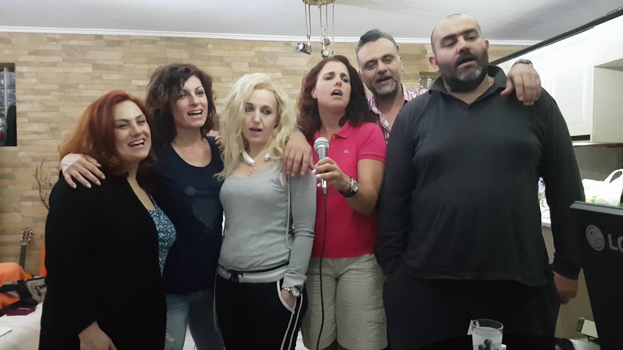 Τα φιλαρακια karaoke - YouTube