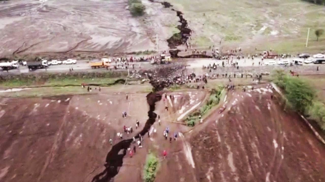 Is Long Crack In Ground Splitting Up Country? - YouTube