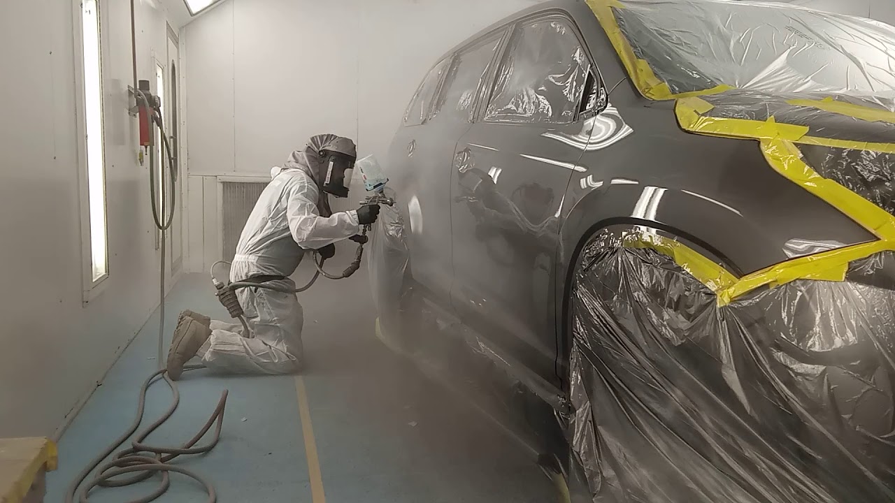 Spraying Axalta Clear - YouTube