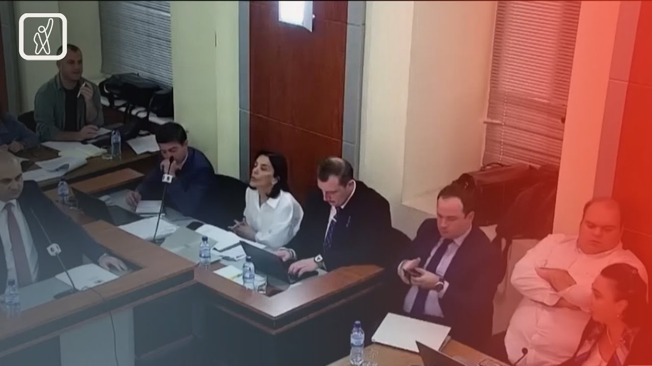 რუსული კანონის განხილვისას სხდომაზე კამათი იყო Youtube