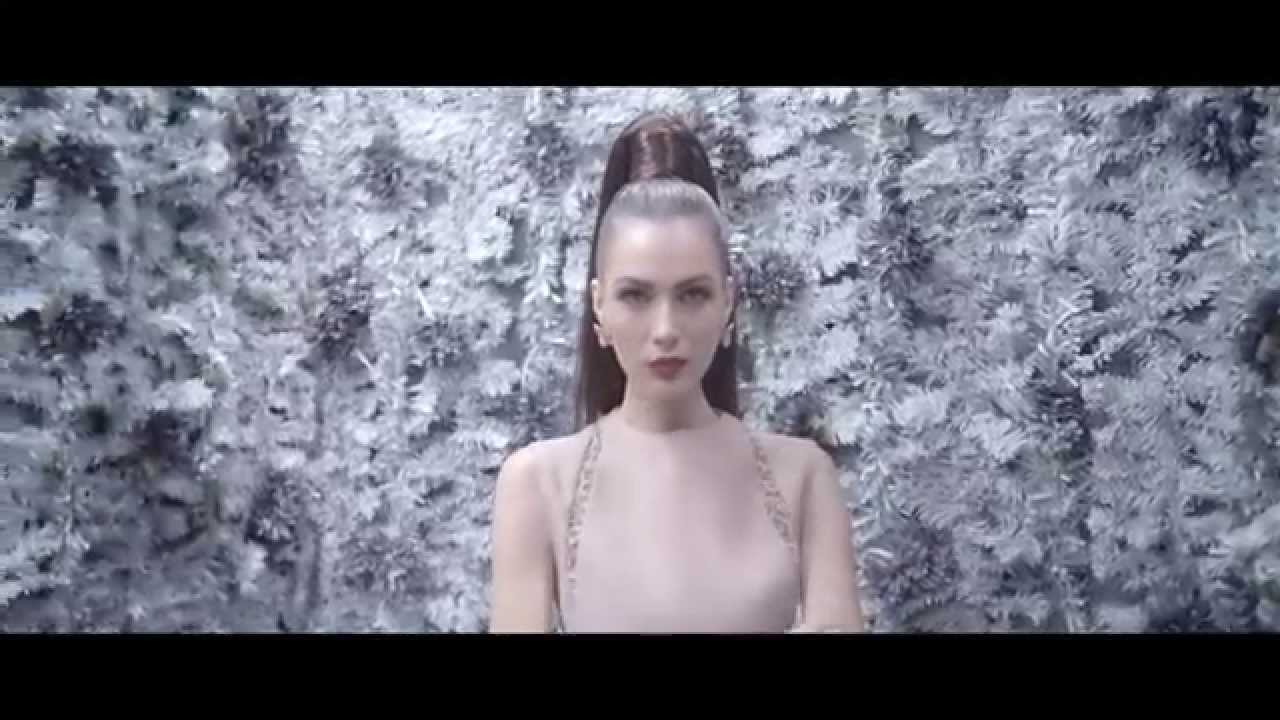 Roxanne: Pace e Luce winter 2015 campaign - YouTube
