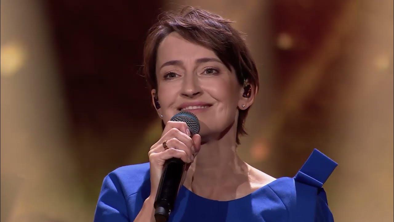 Katarzyna Groniec - Już nie ma dzikich plaż | Tych lat nie odda nikt. Benefis Ireny Santor - YouTube
