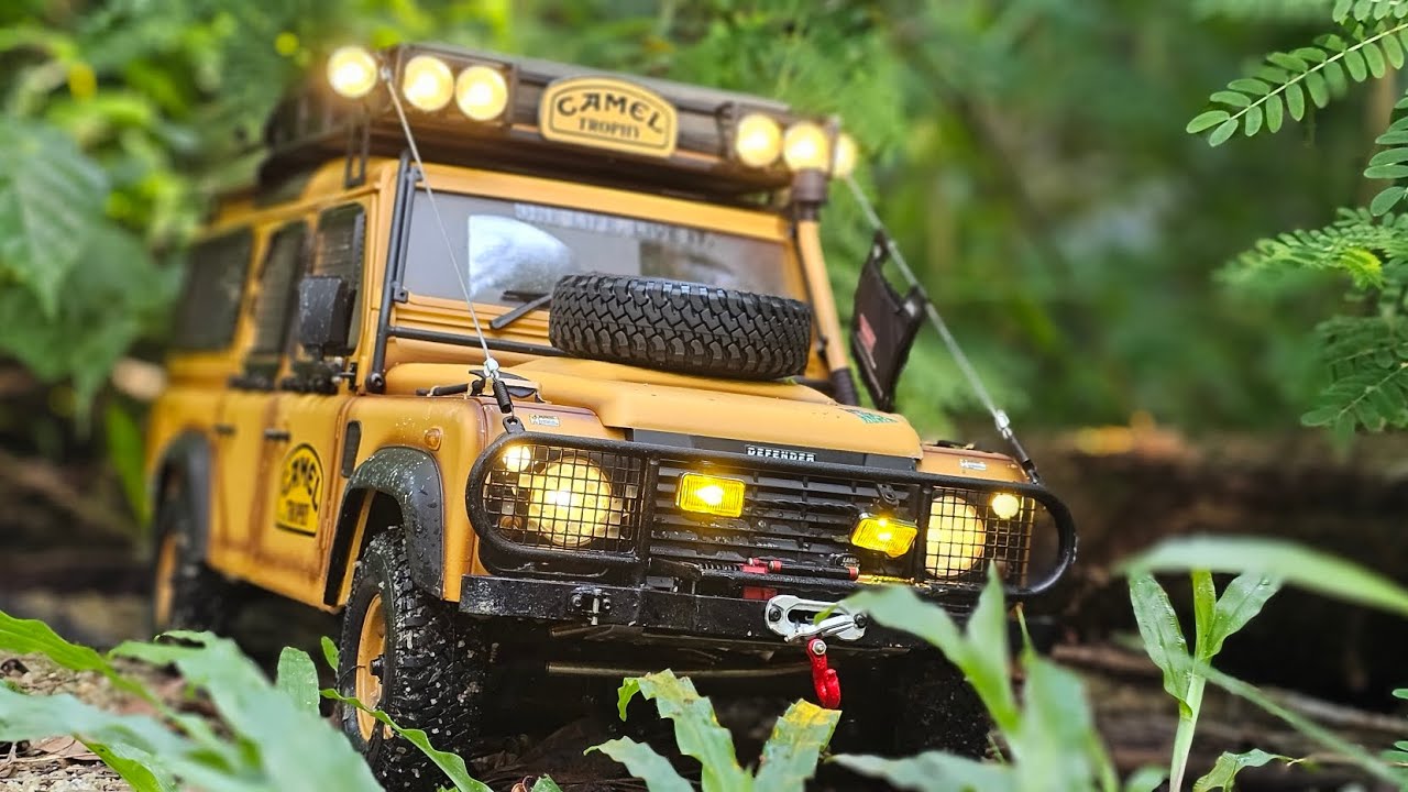 D1RC Camel Trophy D110. Unboxing and maiden trail with RC Camel Trophy ...