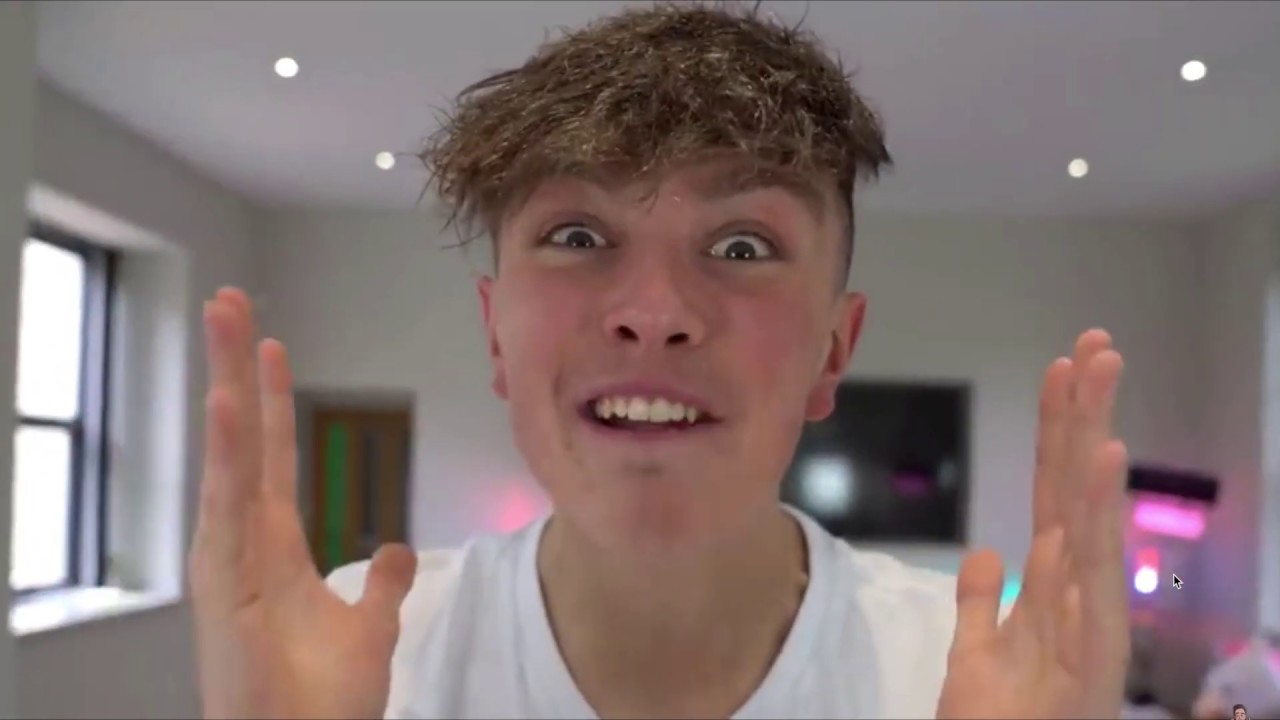 Cringe Meter: Morgz - YouTube