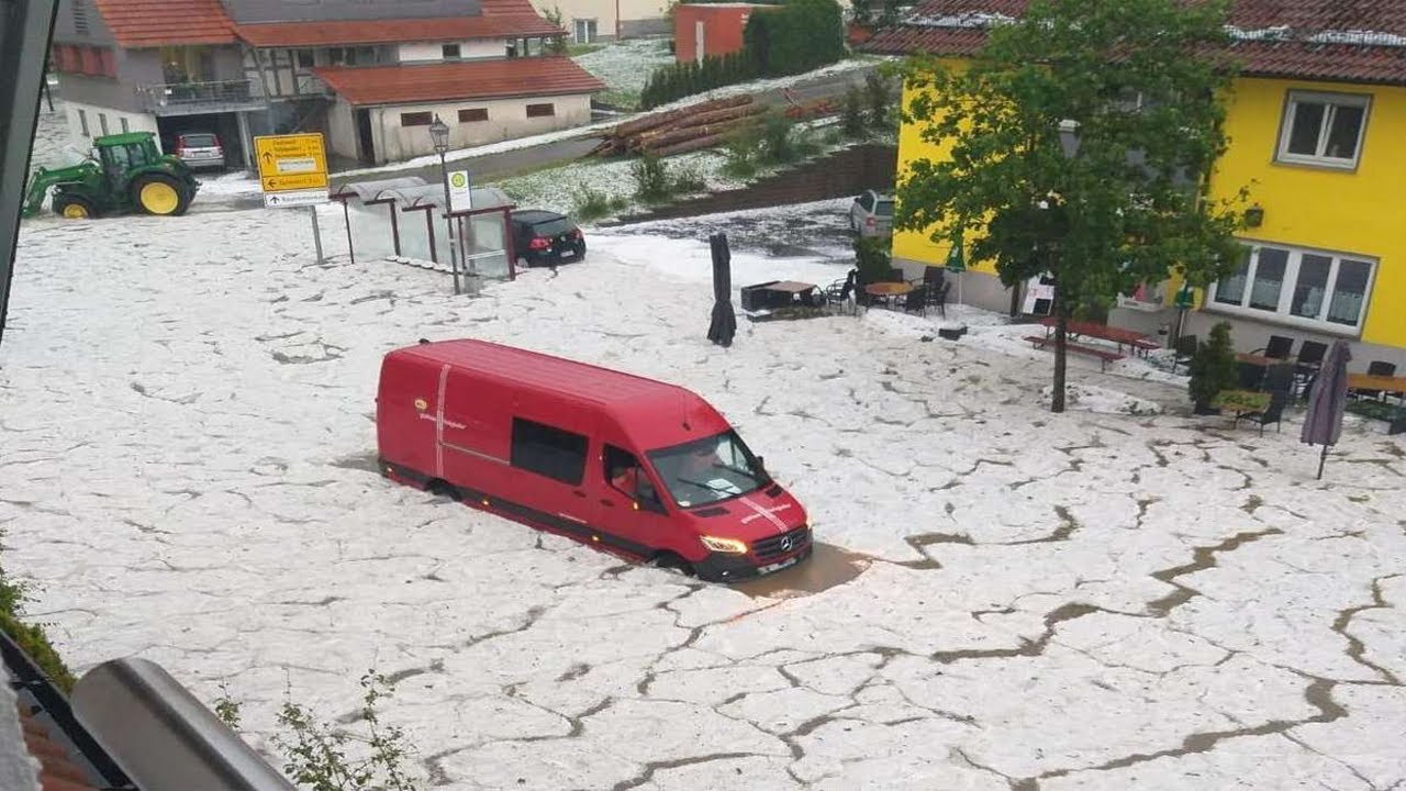 Germany is suffering! strong hail storm ,Unwetter in Rottweil Bösingen ...