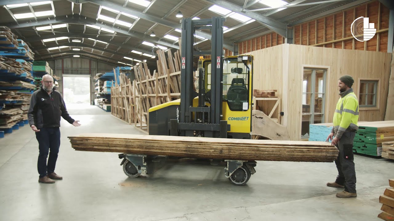 Wood products: here's a closer look at a 27mm Oak boule - YouTube