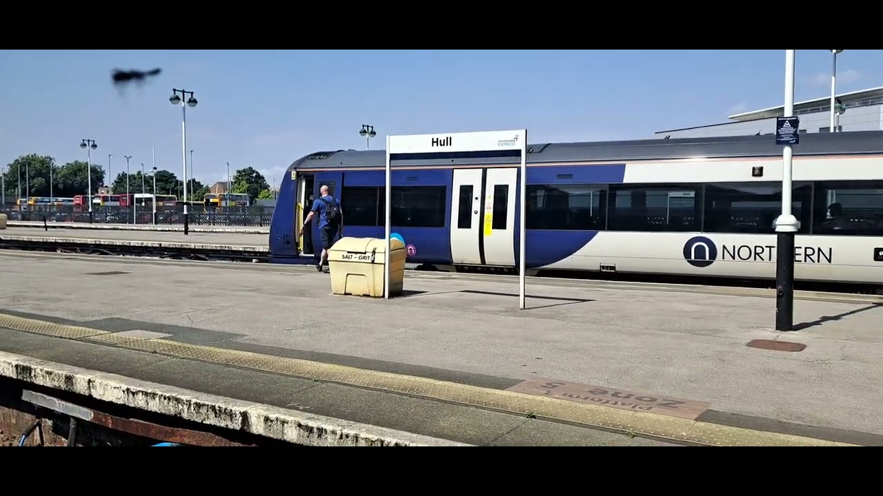 Arriving at Hull Station on 31/07/24. - YouTube