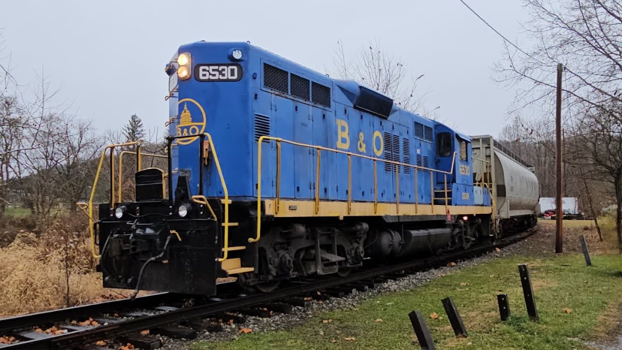 West Virginia Central Freight Train in Belington, WV - YouTube