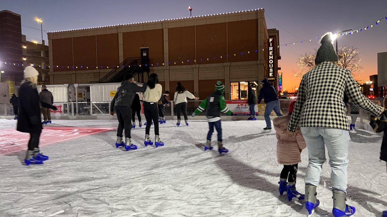 Ice Skating in Frisco Texas #live #christmas2022 - YouTube