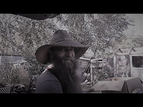 Just a Old Time Mountain Trader Making a Living Off Other Peoples Trash ...
