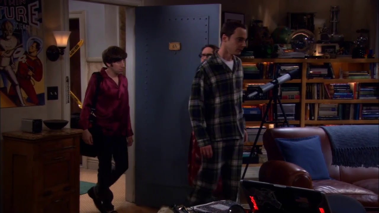 TBBT 2x01 - Sono Batman! - YouTube